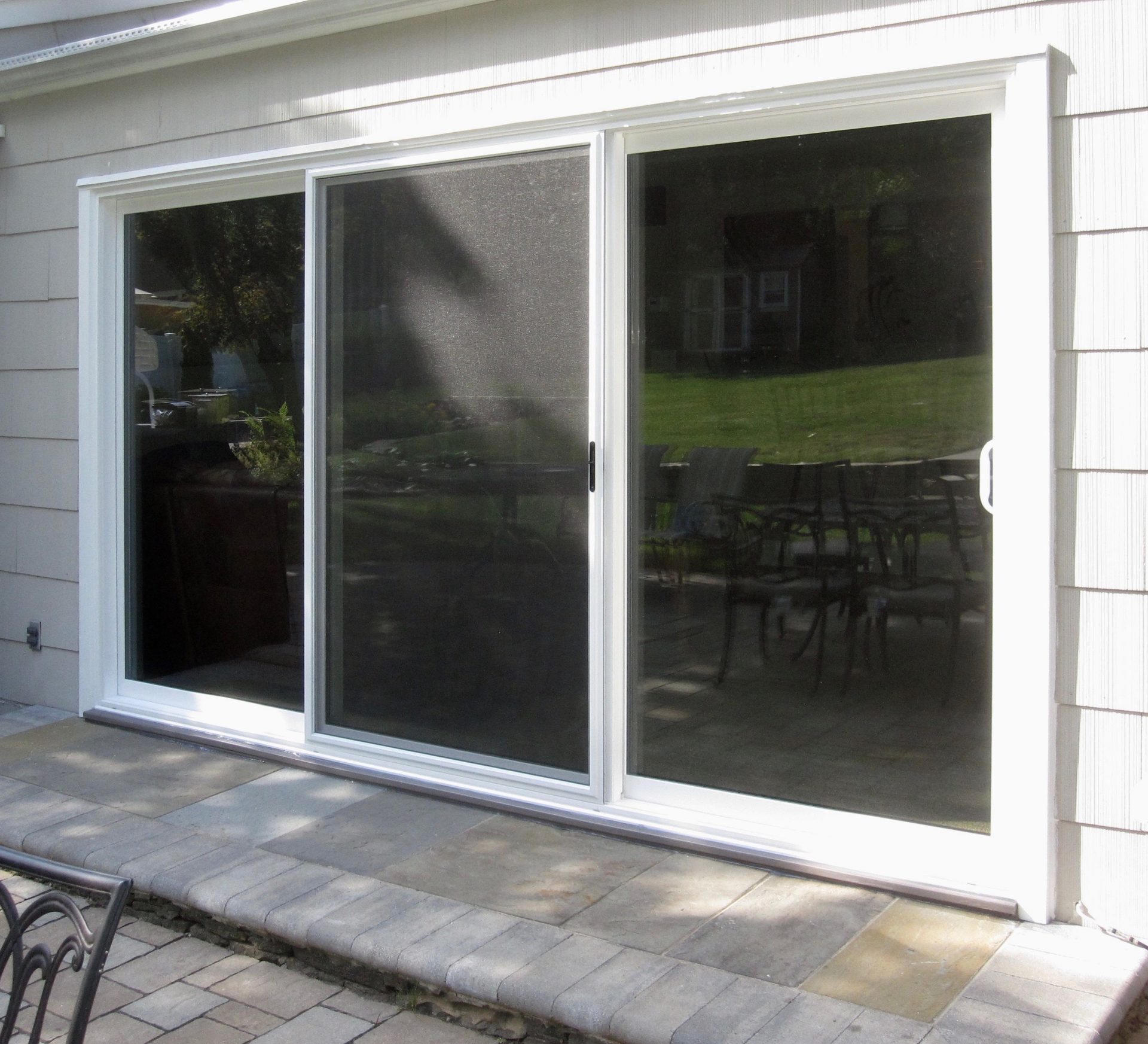 SLDoor OXO 12068 CLR Ext 1 - Royal Windows And Doors